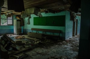 A Creepy Afternoon Alone in an Abandoned Hospital- Gonjiam Psychiatric ...