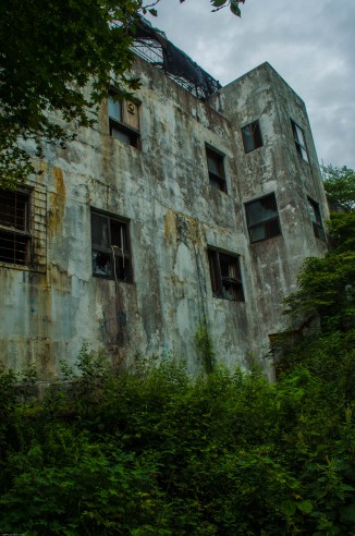 A Creepy Afternoon Alone in an Abandoned Hospital- Gonjiam Psychiatric ...